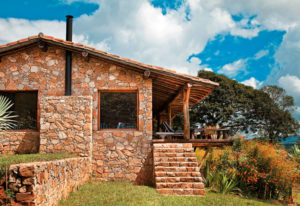 Casas na roça – 40 fotos e projetos rurais para você se inspirar!